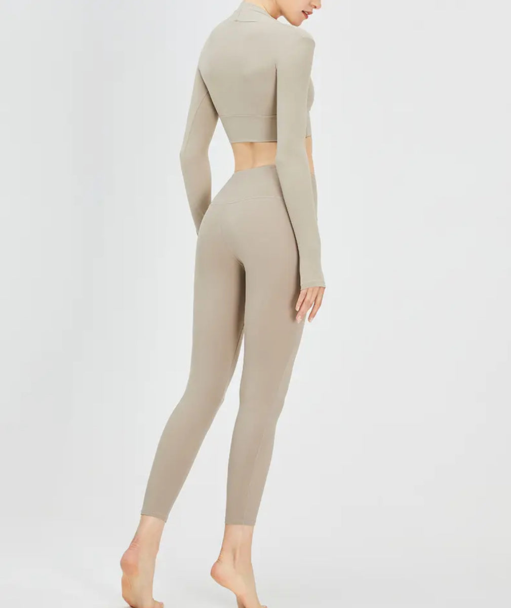 Content Long Sleeve Sports Bra Top – N2N Allure